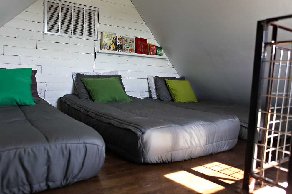the guys’ sleeping loft {a room tour, part 2} » ashleyannphotography.com